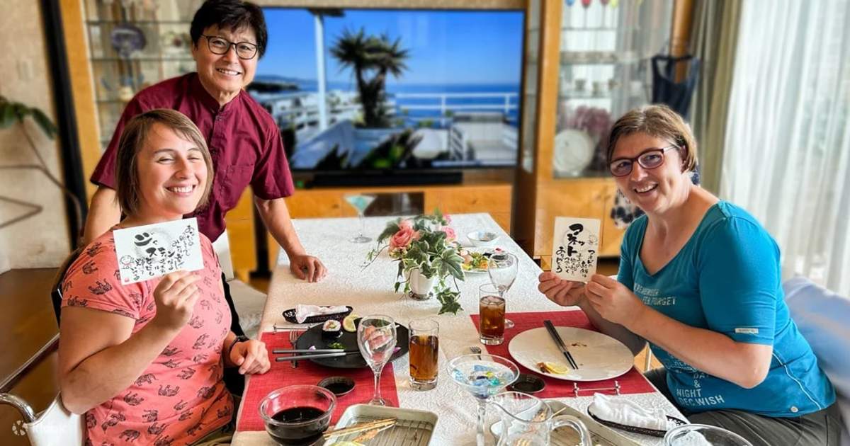 3 Jam Sertai Kelas Memasak Osaka dengan Kelas Membuat Sushi & Ramen dengan Majlis Teh - Klook ...